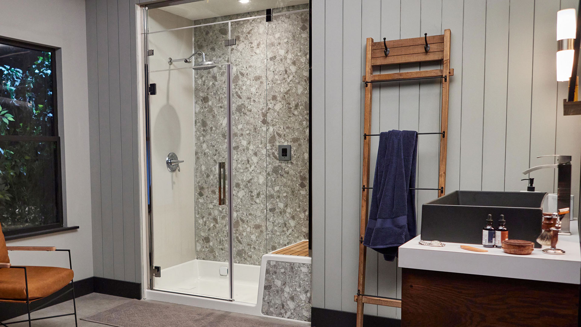 Walk-In Showers in Florida | Jacuzzi® Bath Remodel